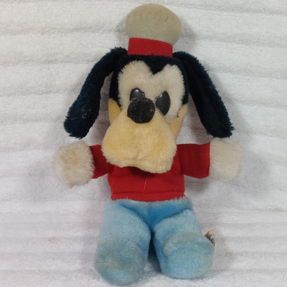 Disney | Toys | Vintage Baby Goofy Plush Disney Lovey Stuffed Animal ...